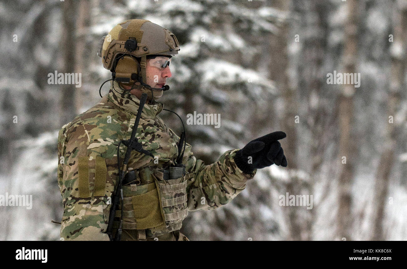 716th explosive ordnance disposal company hi-res stock photography and ...
