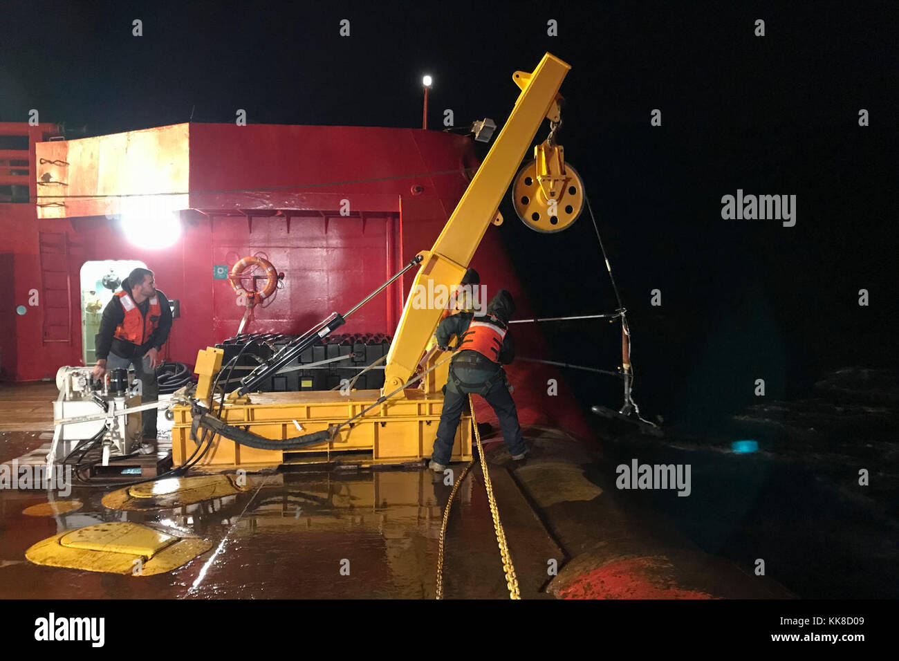 Submarine rescue chamber hi-res stock photography and images - Alamy