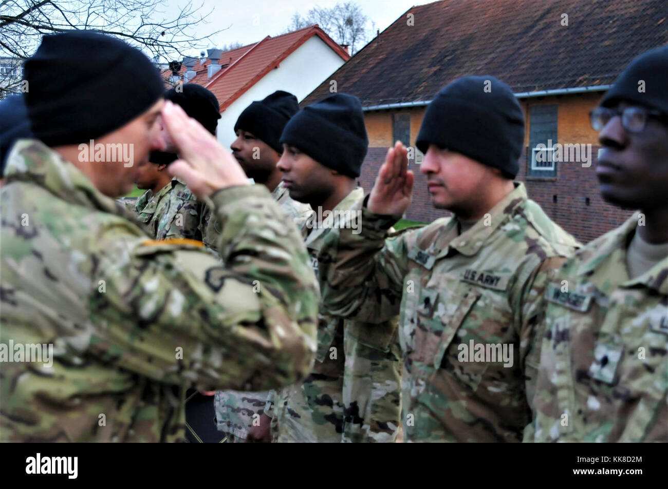 Lt. Col. Scott Cheney, the Battle Group Poland commander, awards ...