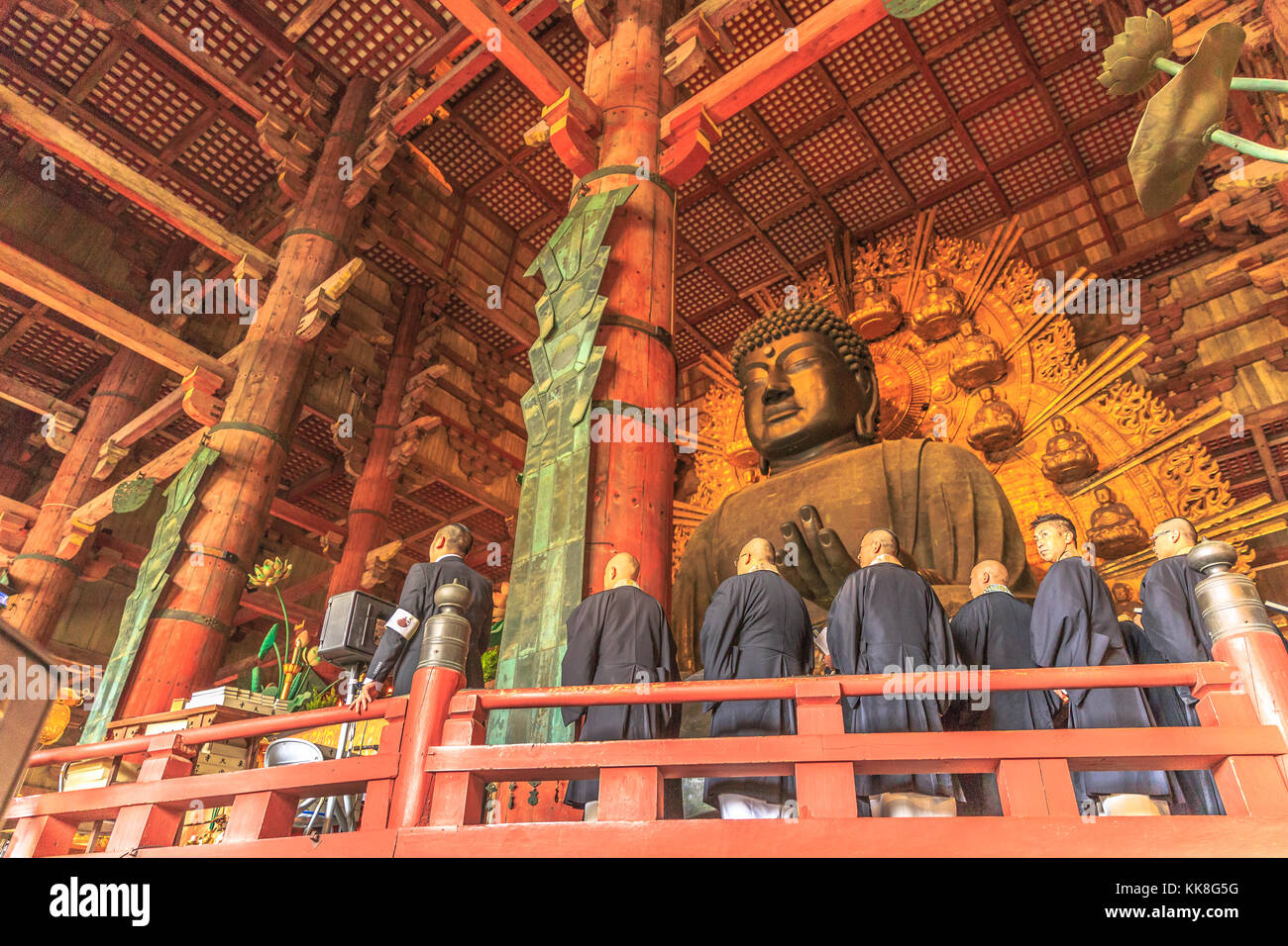 Inside of the todai ji temple hi-res stock photography and images - Alamy