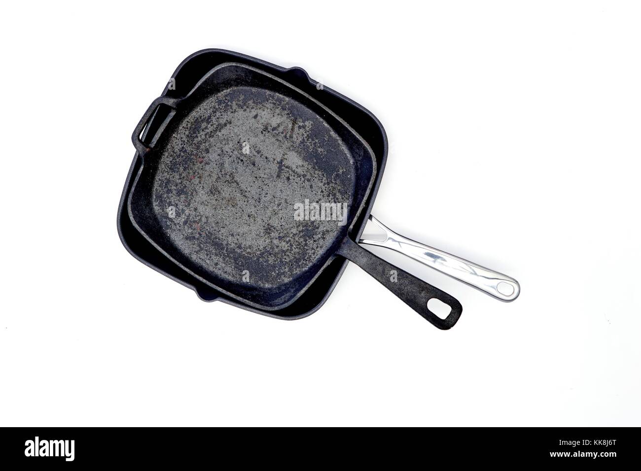 A studio photo of a frying pan skillet Stock Photo - Alamy