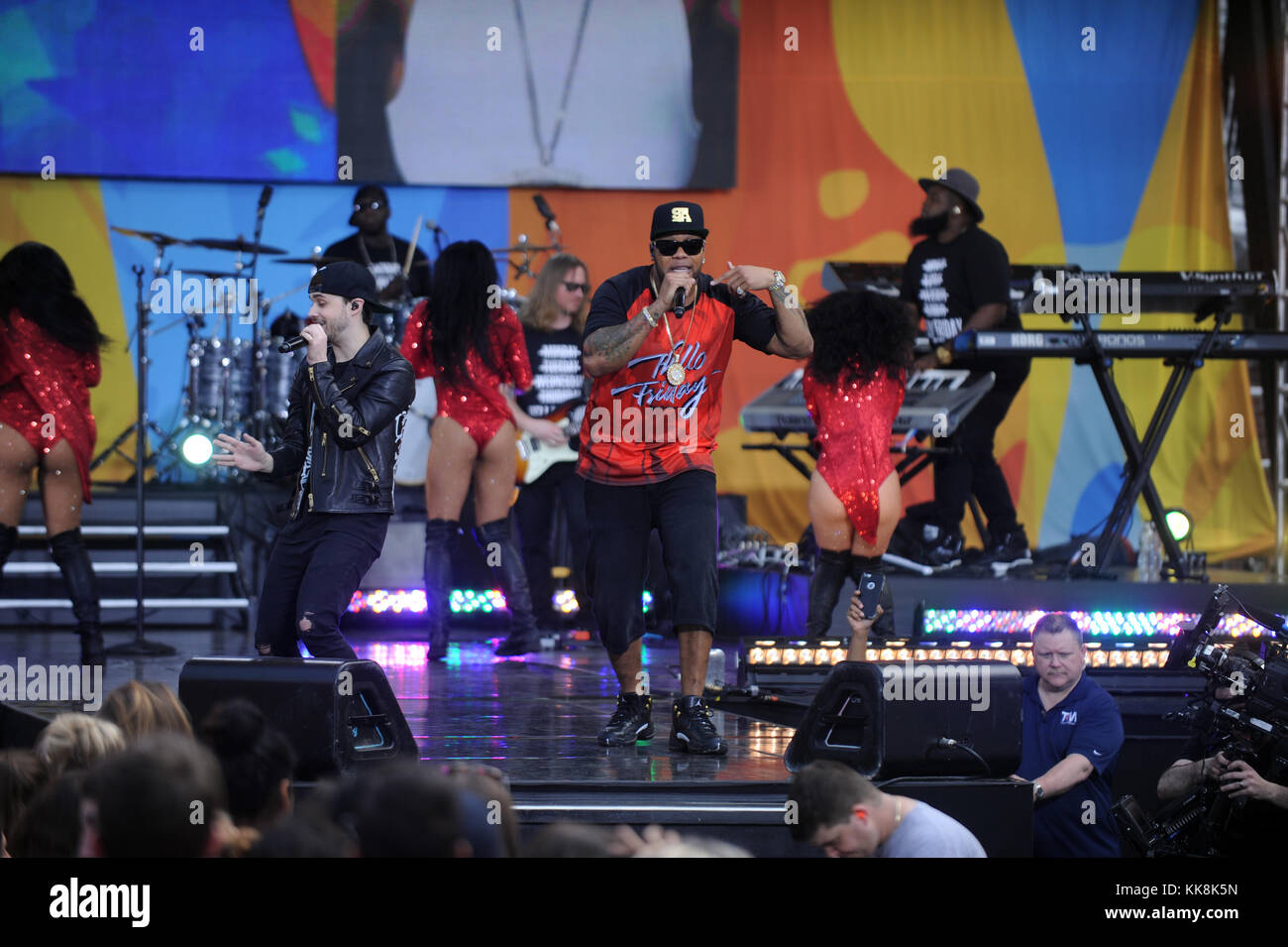 NEW YORK, NY - MAY 27: Rapper Flo Rida and Macy Kate perform during ABC ...