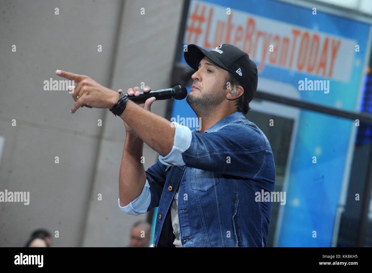 NEW YORK, NY - JUNE 03: Singer Luke Bryan performs on NBC's 'Today' at ...