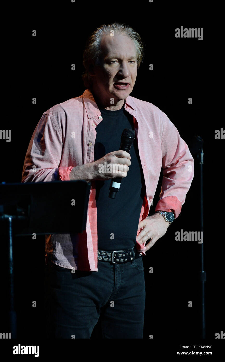 Political commentator comedian hi-res stock photography and images - Alamy