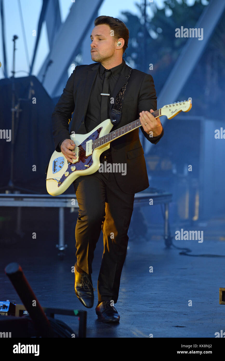 Kenneth harris hi-res stock photography and images - Alamy