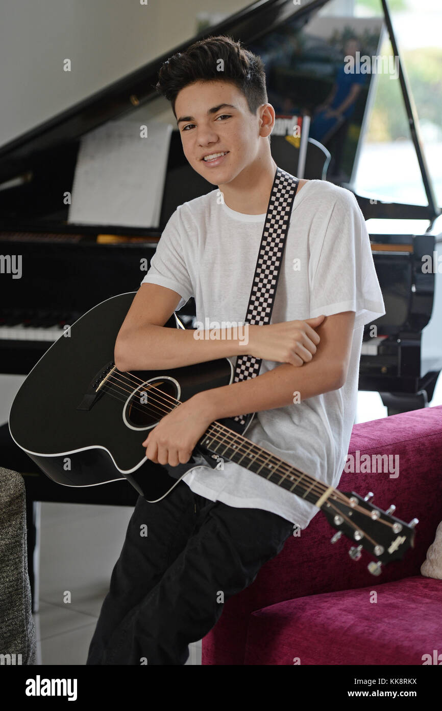 HOLLYWOOD, FL - JANUARY 15: Singer Daniel Skye poses for a portrait in ...