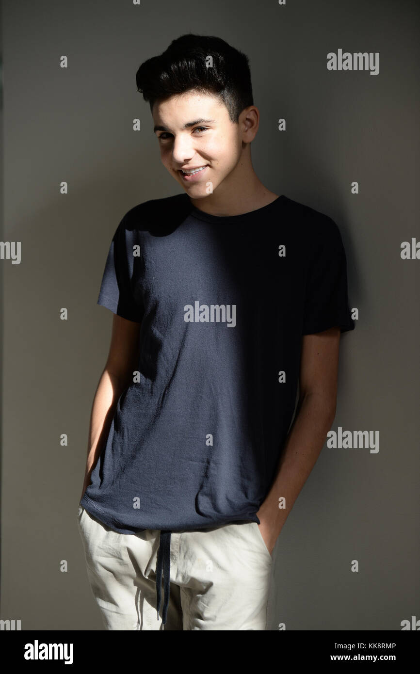HOLLYWOOD, FL - JANUARY 15: Singer Daniel Skye poses for a portrait in the studio on January 15 ...