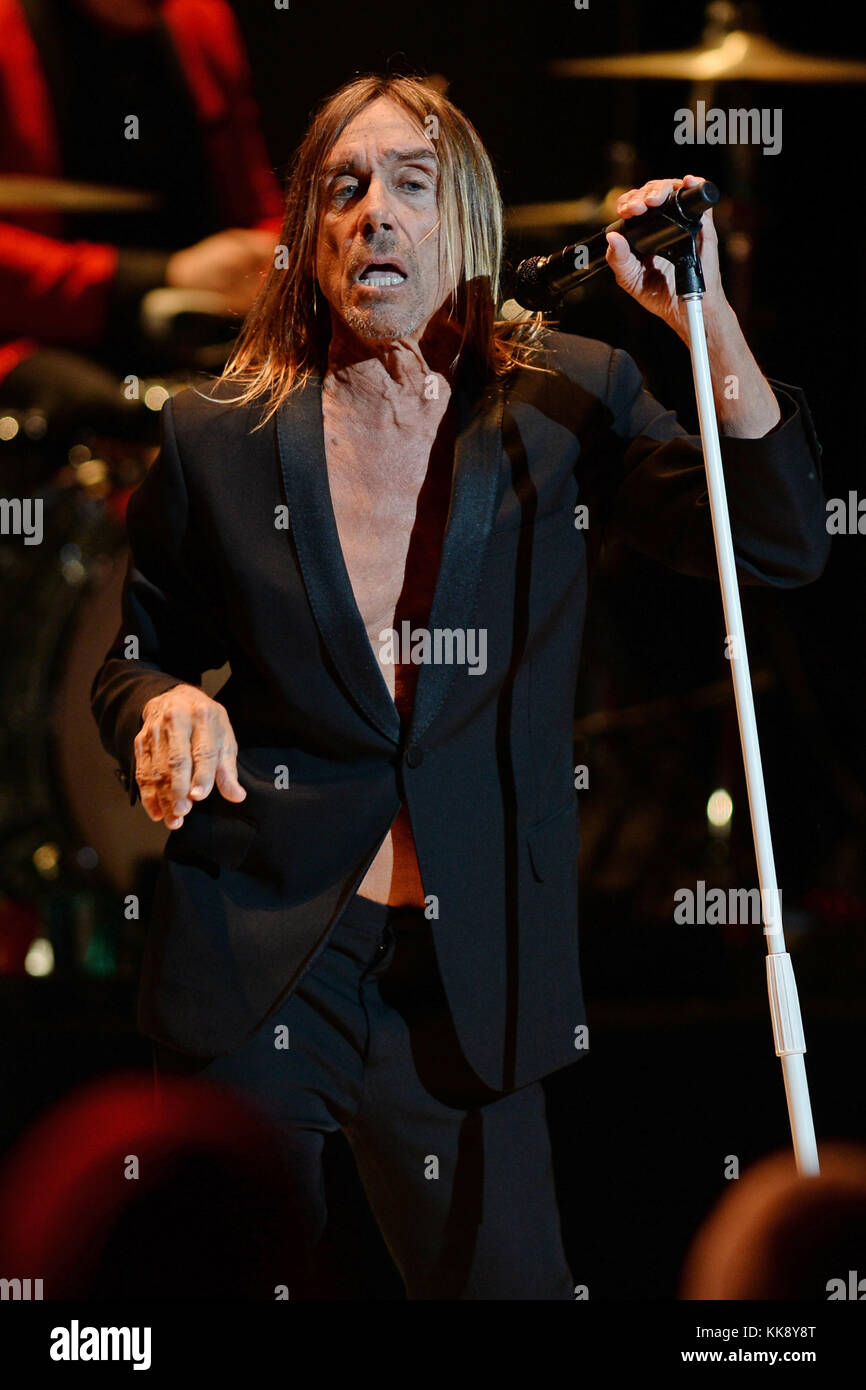 MIAMI BEACH, FL - APRIL 19: Iggy Pop is joined onstage by Eagles of ...