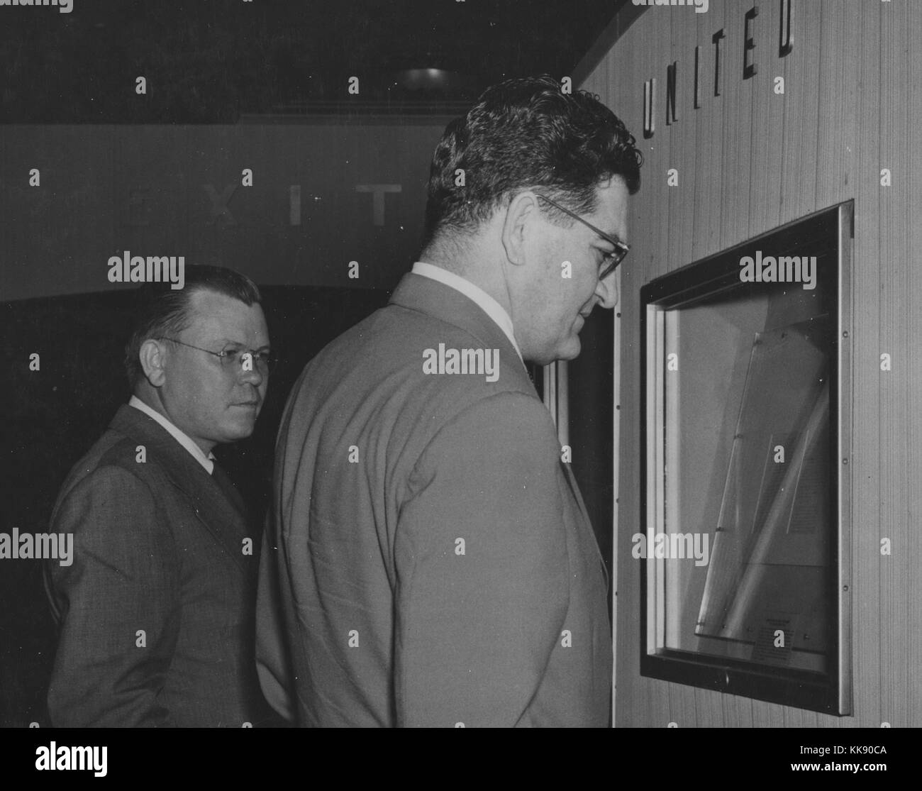 U s general services administration hi-res stock photography and images ...