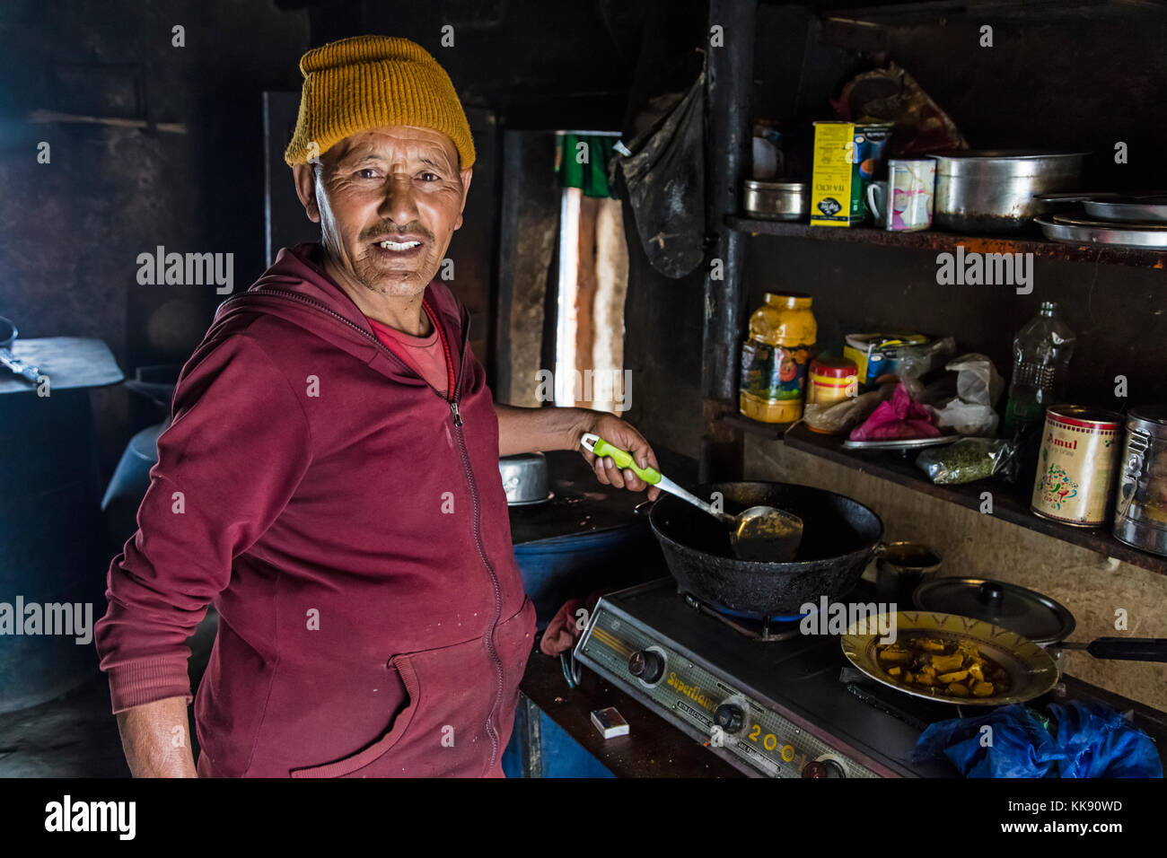 The cook at RANGDUM MONASTERY - ZANSKAR, LADAKH, INDIA Stock Photo - Alamy