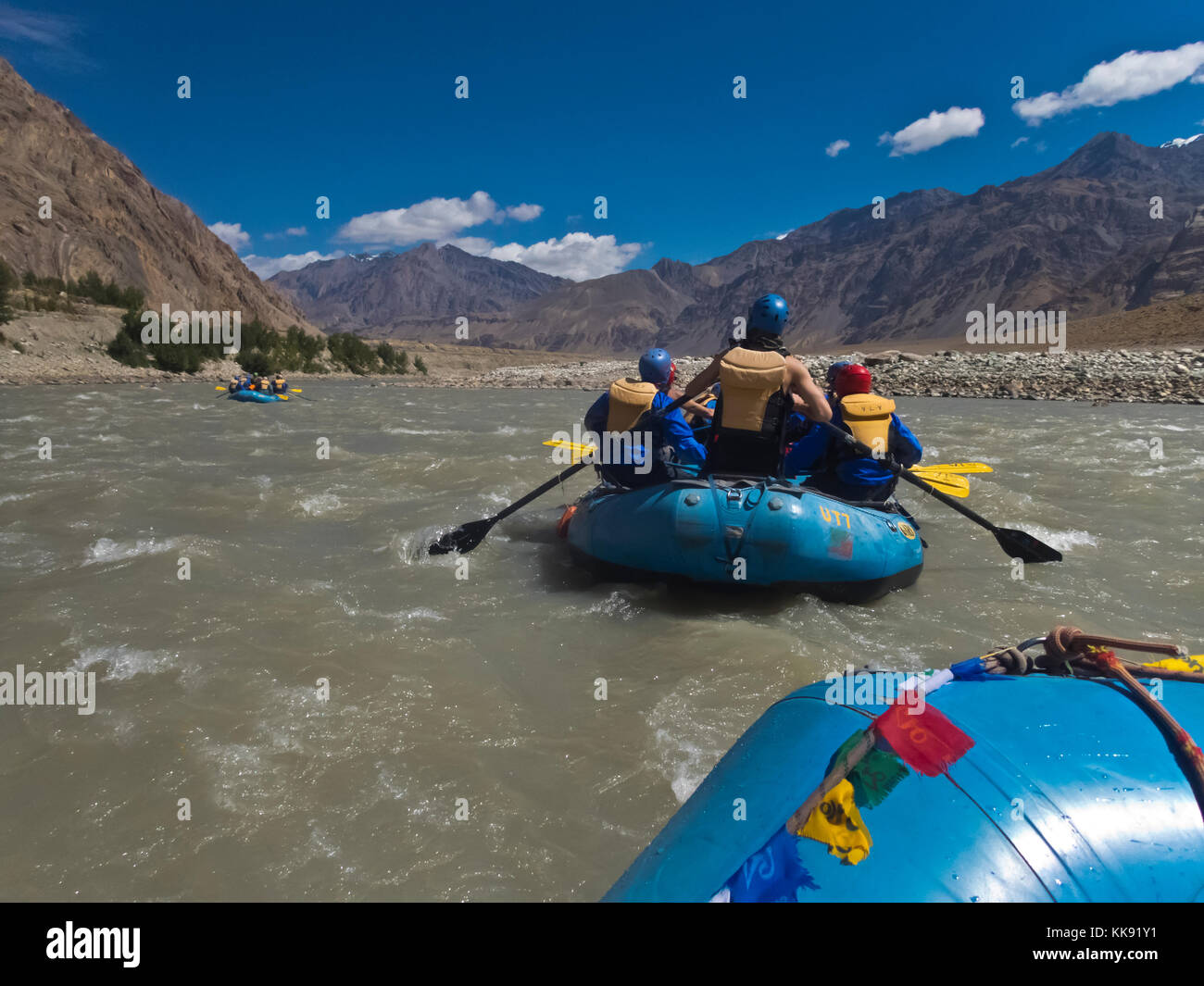 River rafting through the remote STOD RIVER VALLEY - ZANSKAR, LADAKH ...