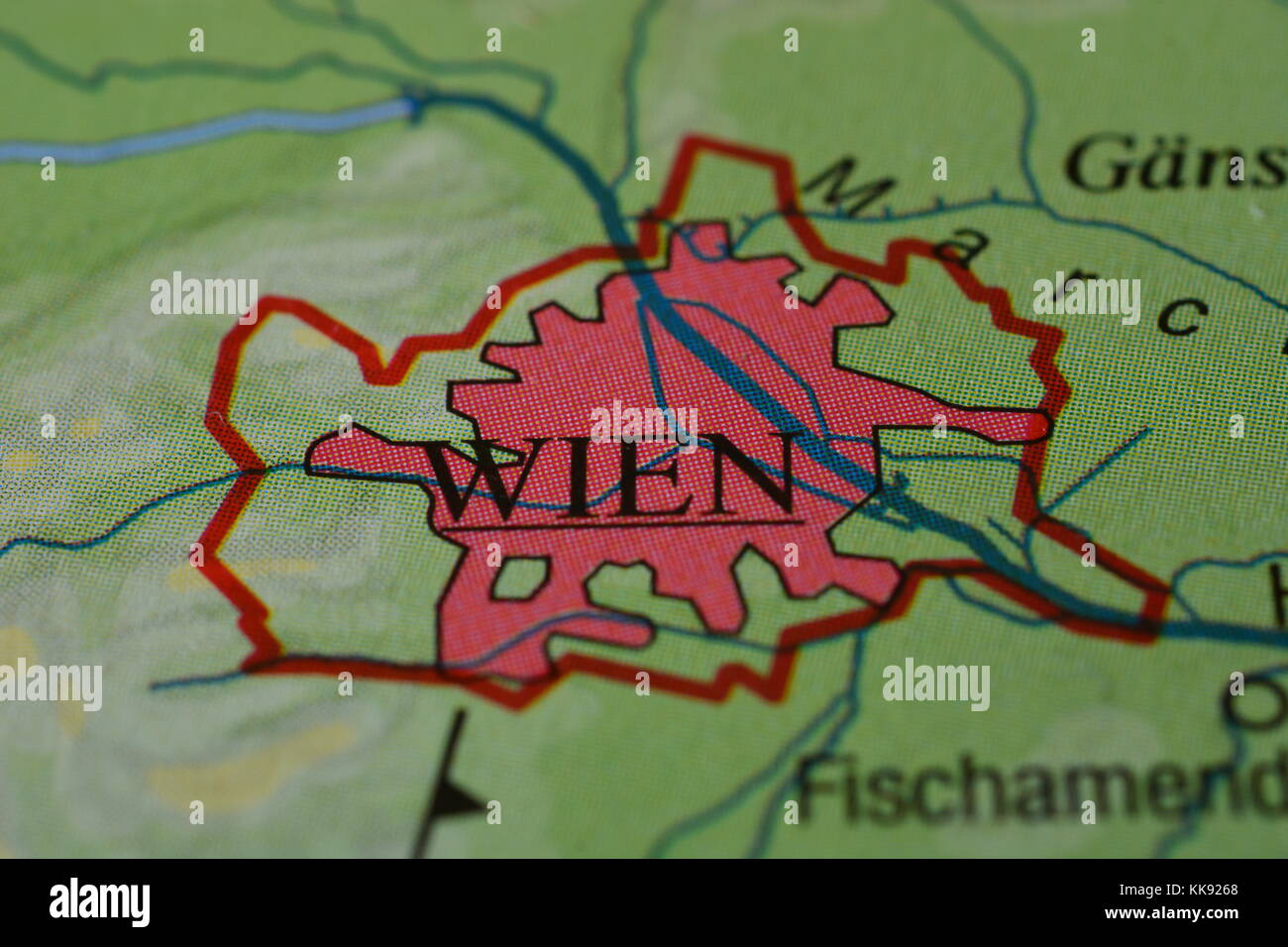 Vienna city map hi-res stock photography and images - Alamy