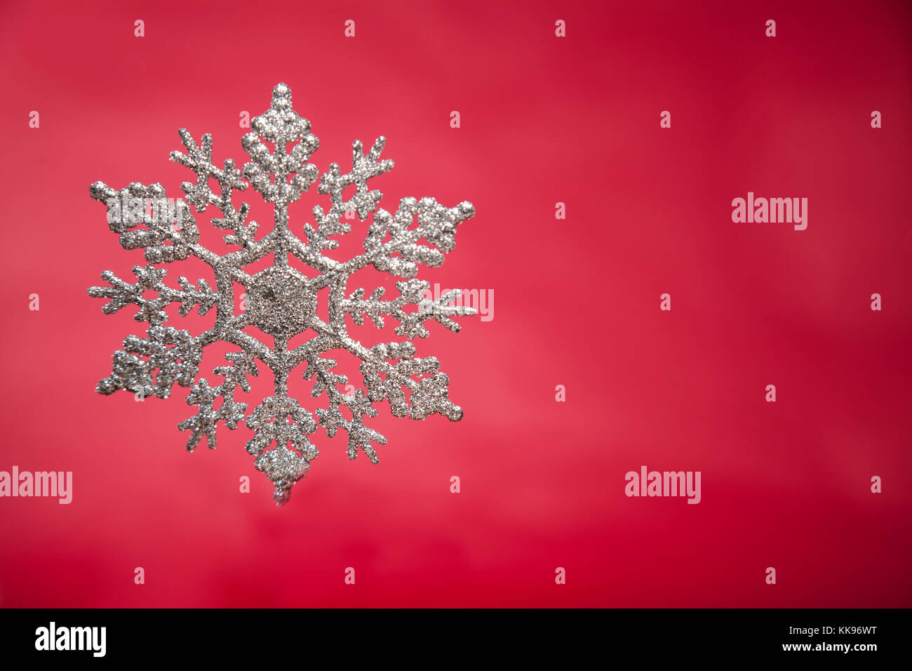snowflake on red backgroundSnowflake on wood Stock Photo - Alamy