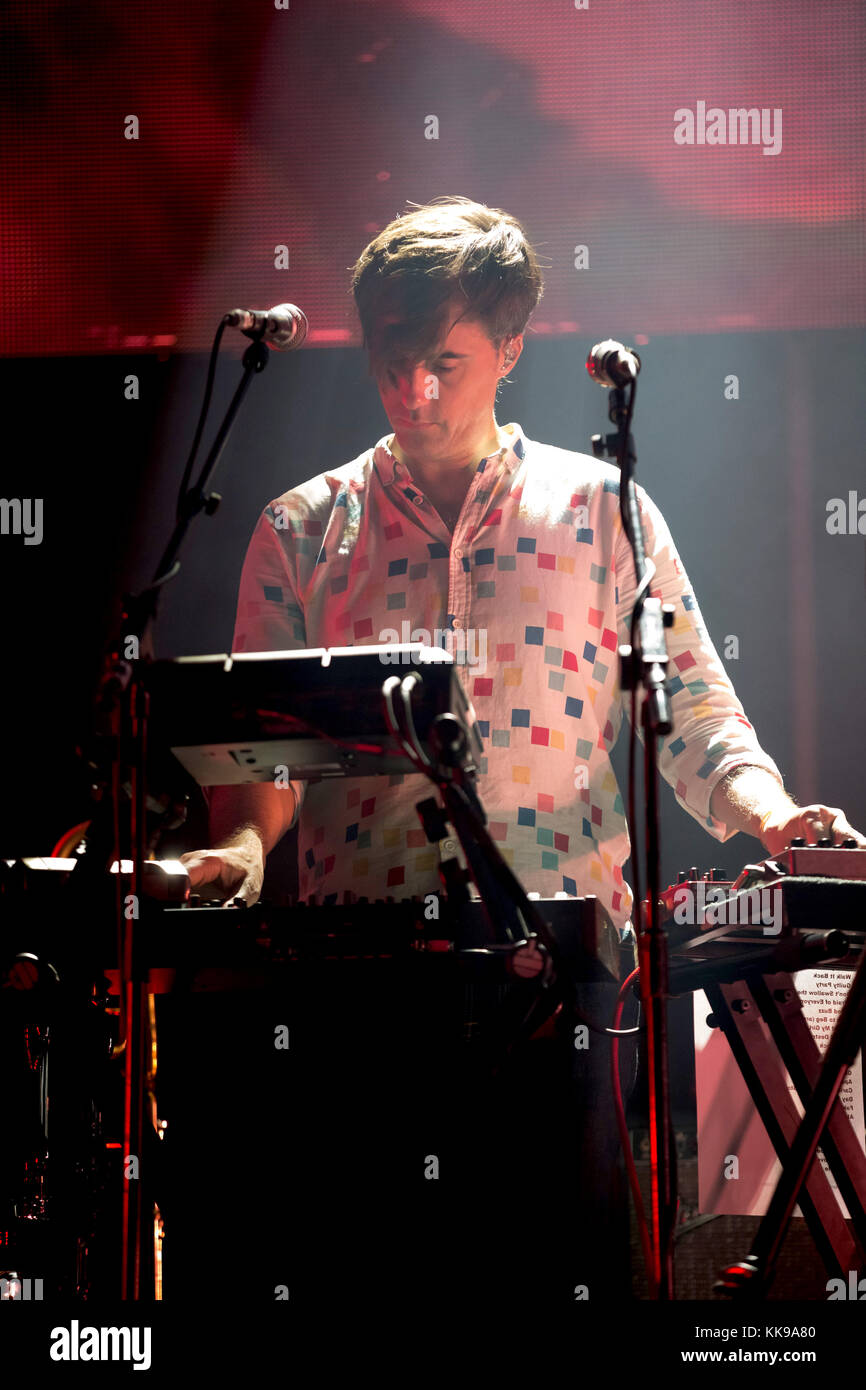 The National performing live on stage at the Coliseu dos Recreios in ...