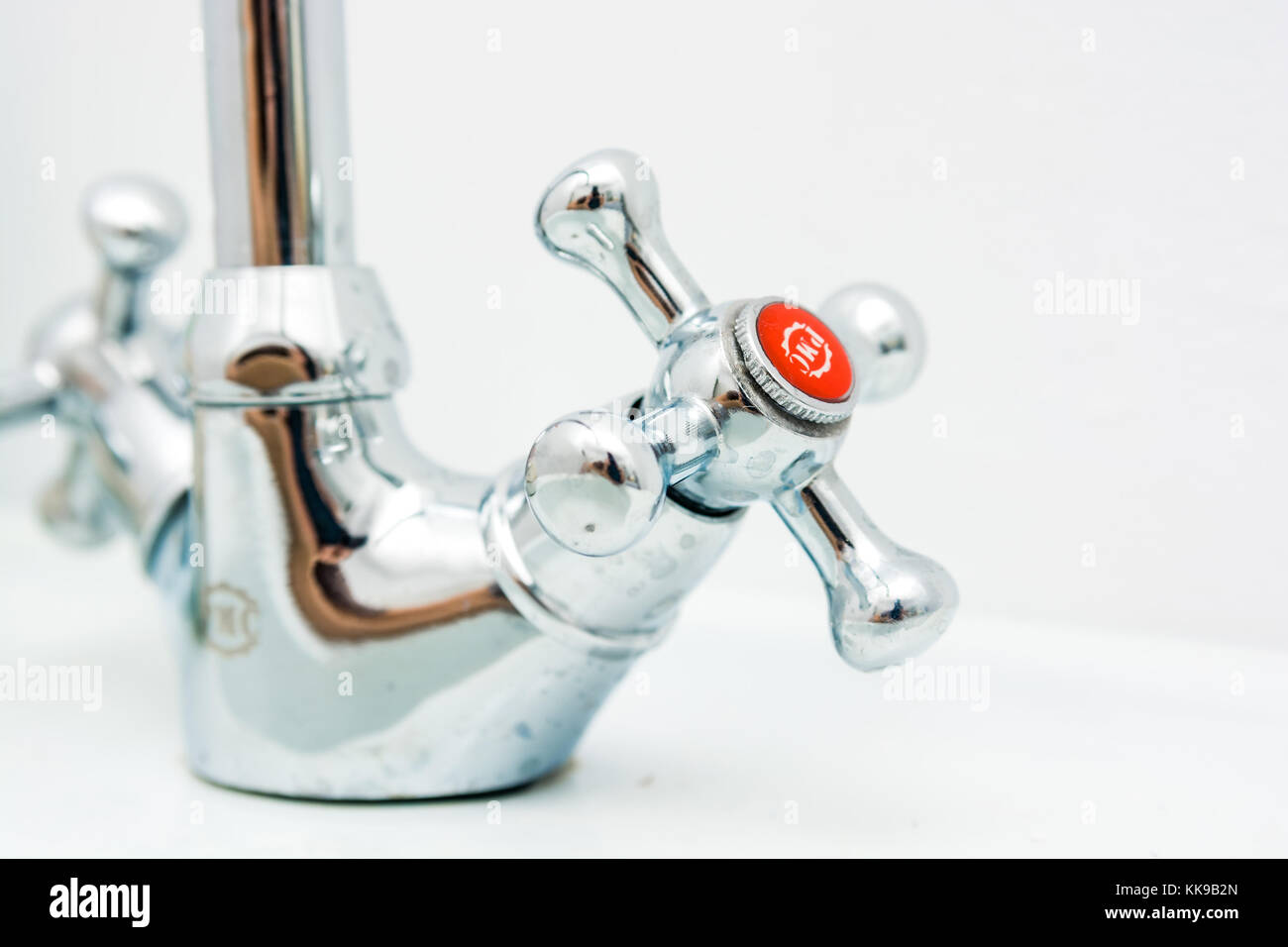 Closeup of modern bathroom chrome faucet Stock Photo - Alamy