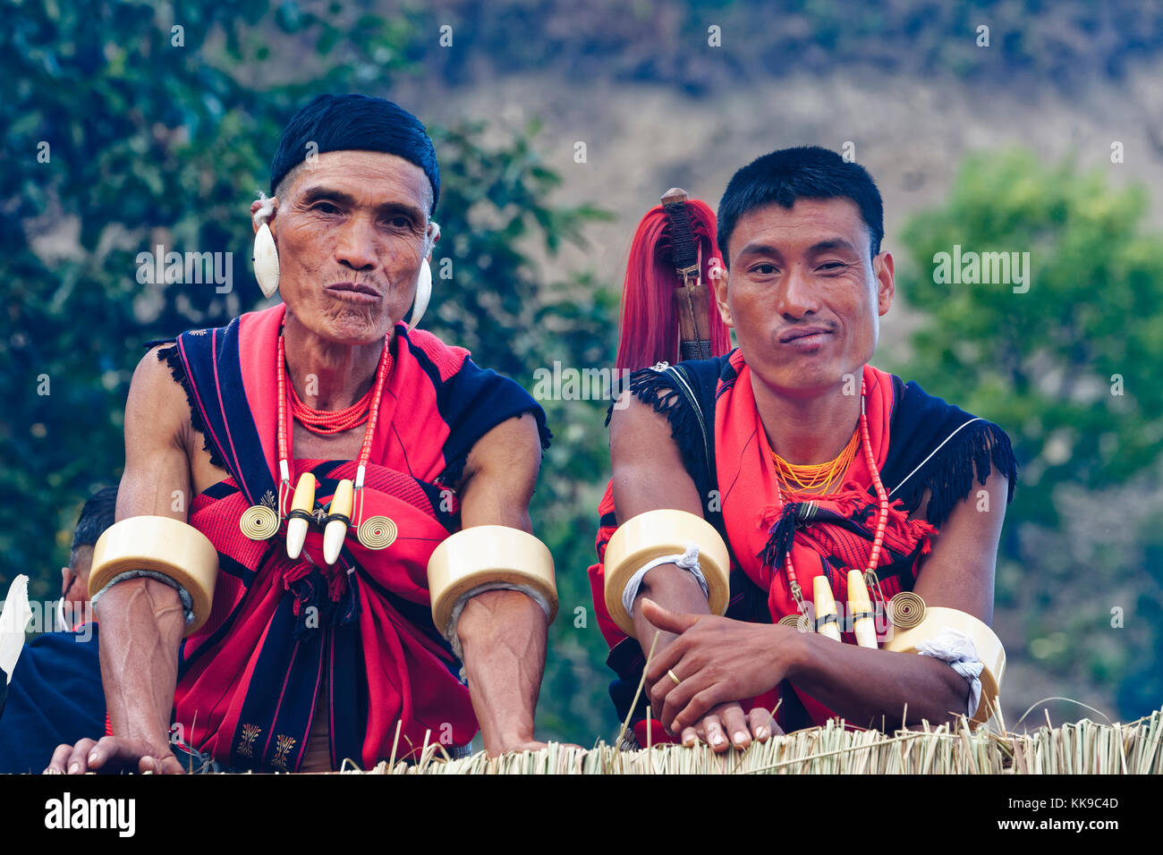 Naga tribal men in traditional clothing, Kisima Nagaland Hornbill ...