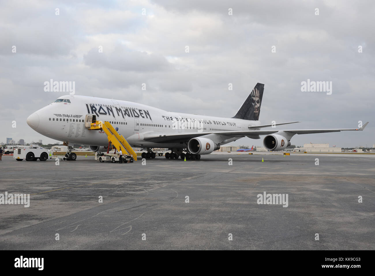 Iron maiden plane hi-res stock photography and images - Alamy