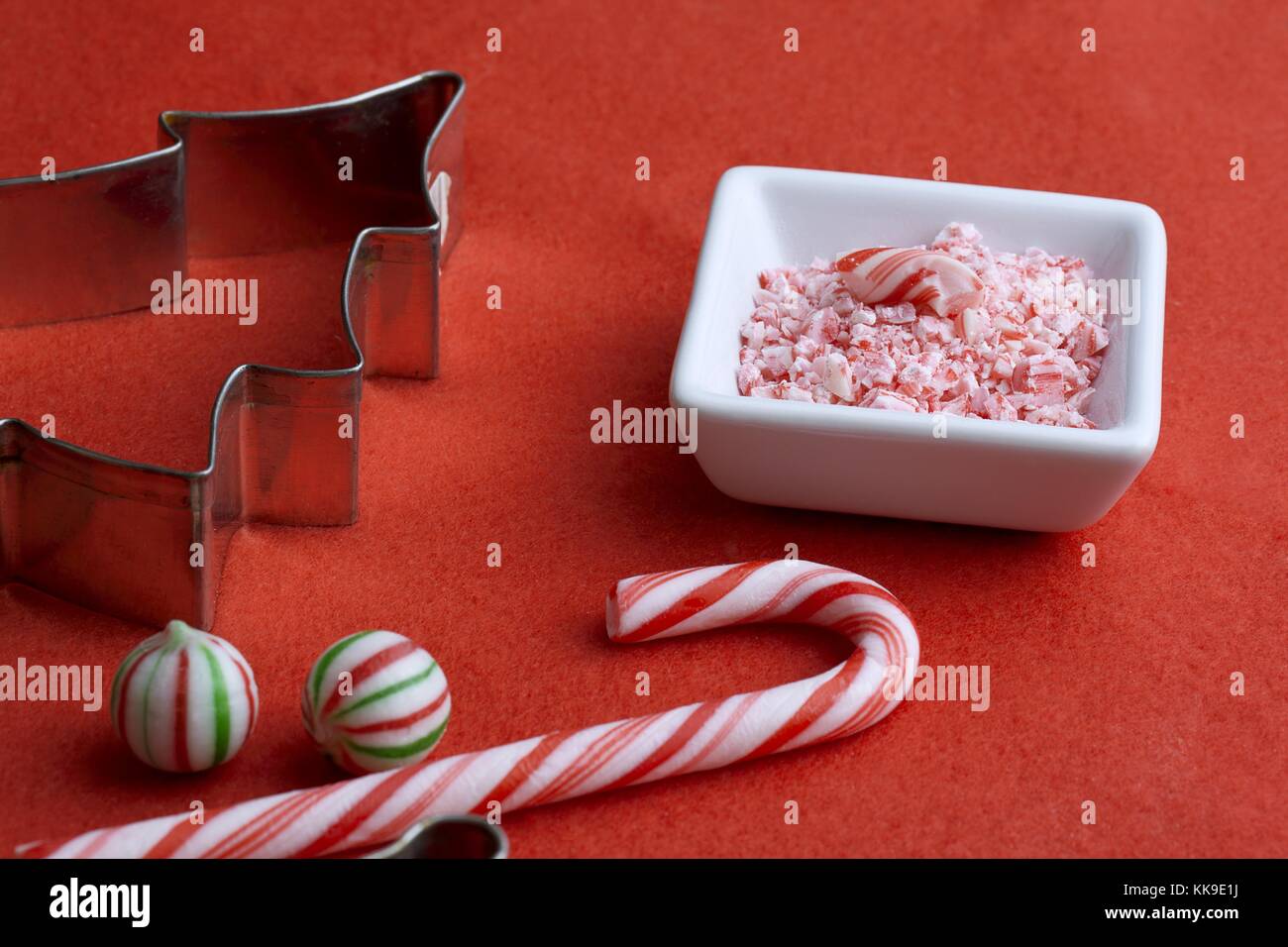 candy cane and cookie cutter Stock Photo - Alamy