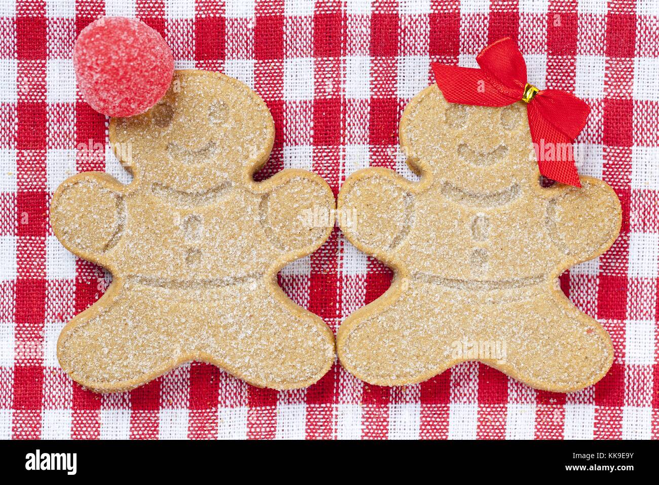close up shot of gingerbread couple Stock Photo - Alamy