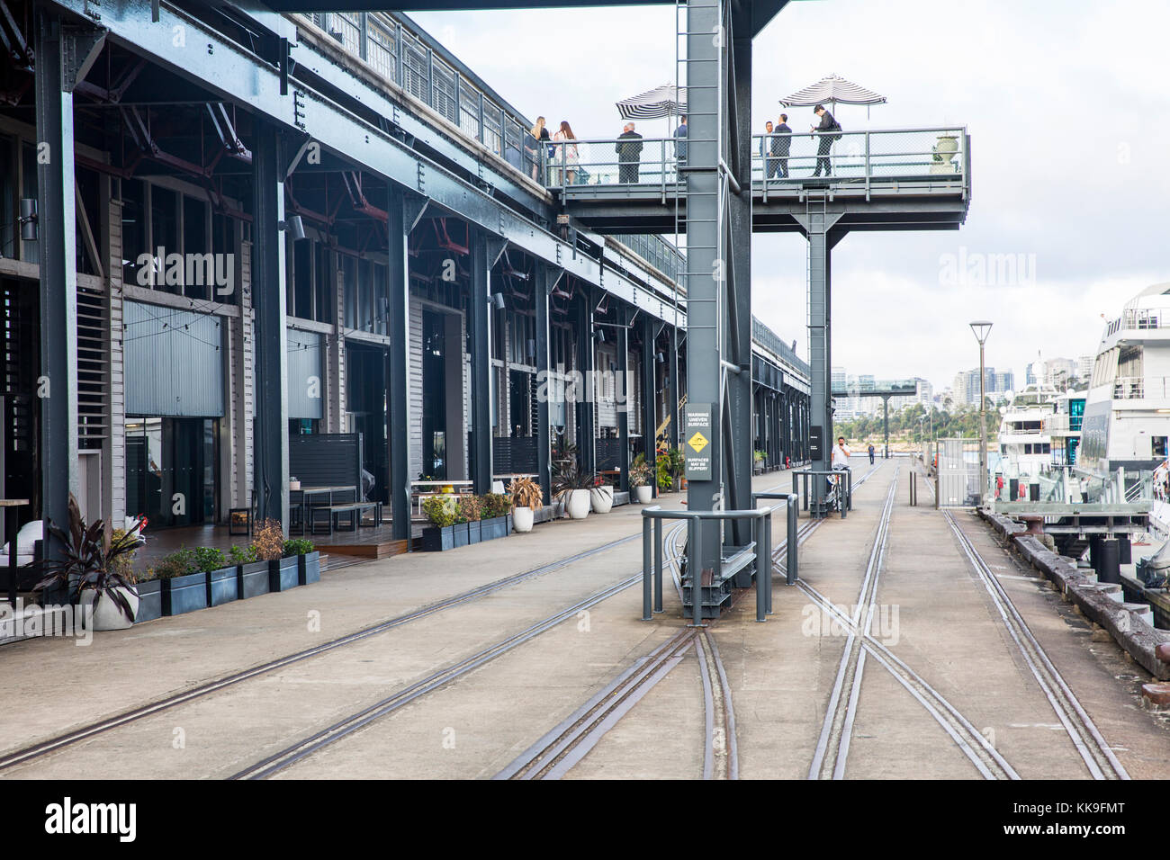Jones bay finger wharf hi-res stock photography and images - Alamy