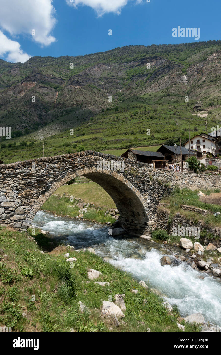 Romanic architecture hi-res stock photography and images - Alamy