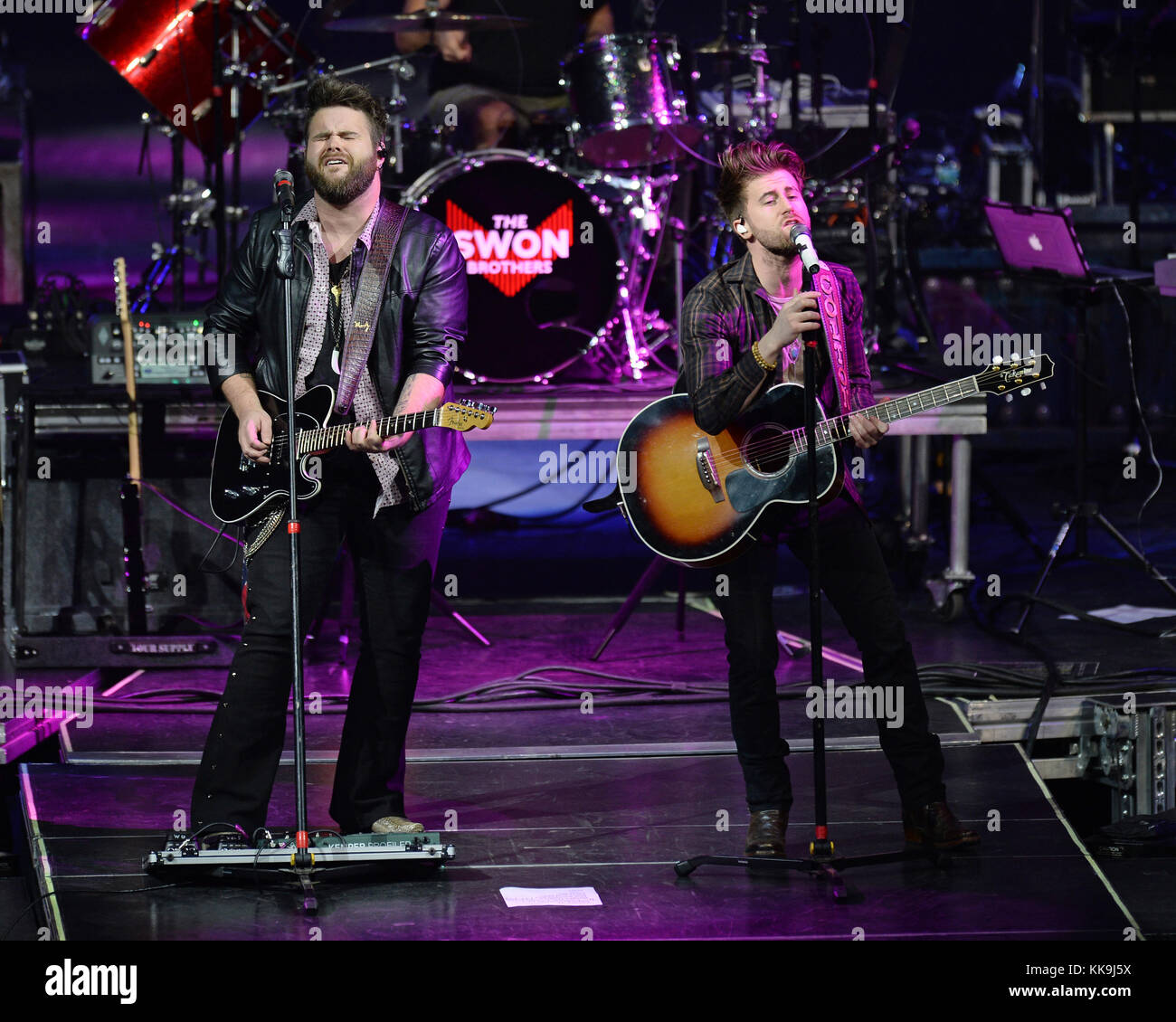 SUNRISE FL - NOVEMBER 17: Zach Swon and Colton Swon of The Swon ...