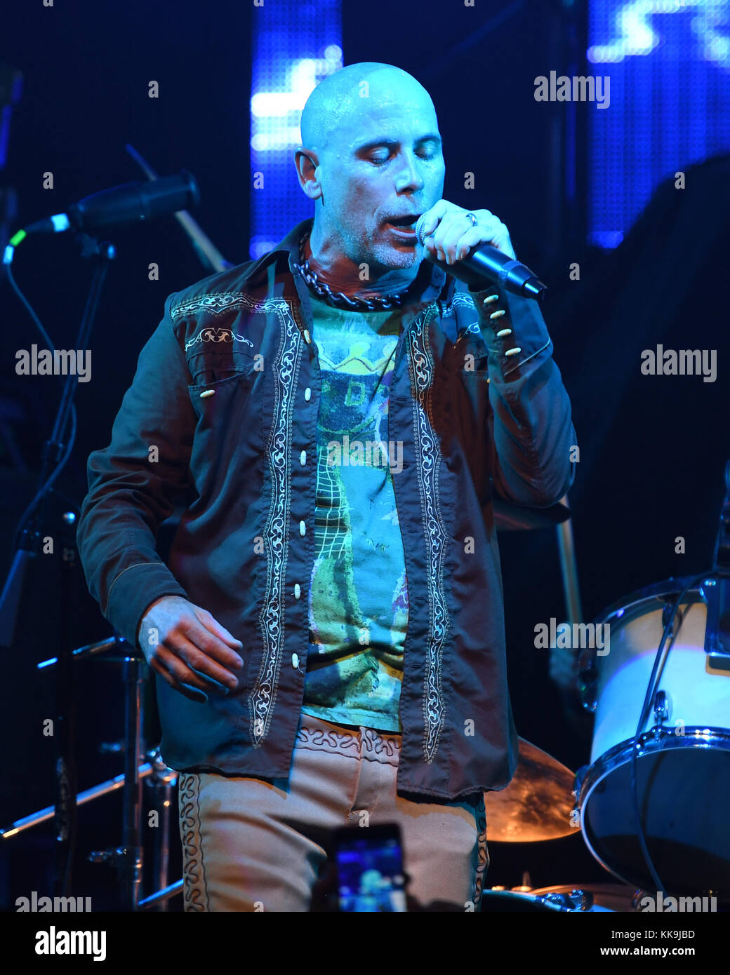 John bush armored saint hi-res stock photography and images - Alamy