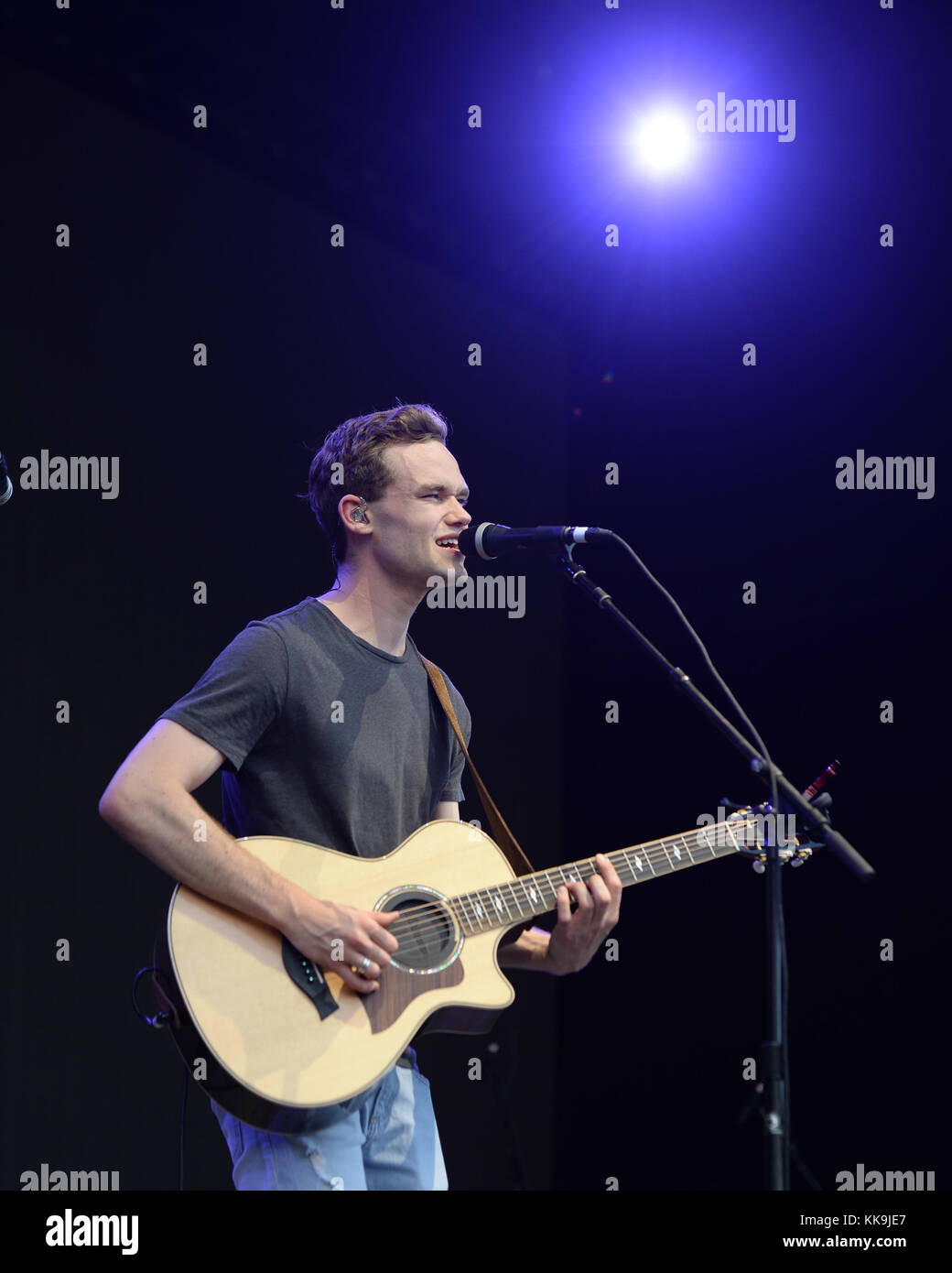 BOCA RATON - JULY 15: James TW performs at The Mizner Park Amphitheatre ...