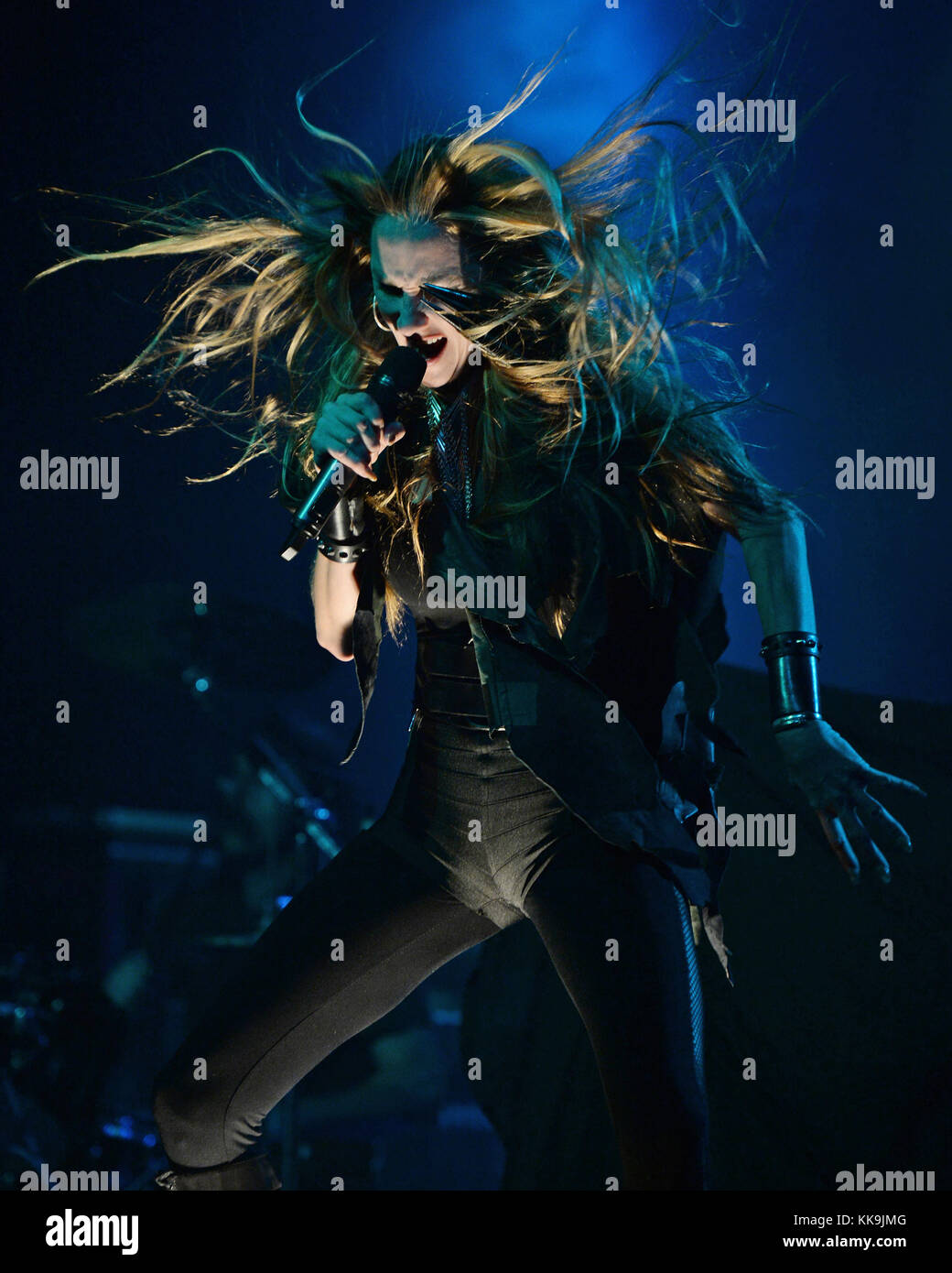 FORT LAUDERDALE, FL - OCTOBER 19: Jill Janus of Huntress performs at ...