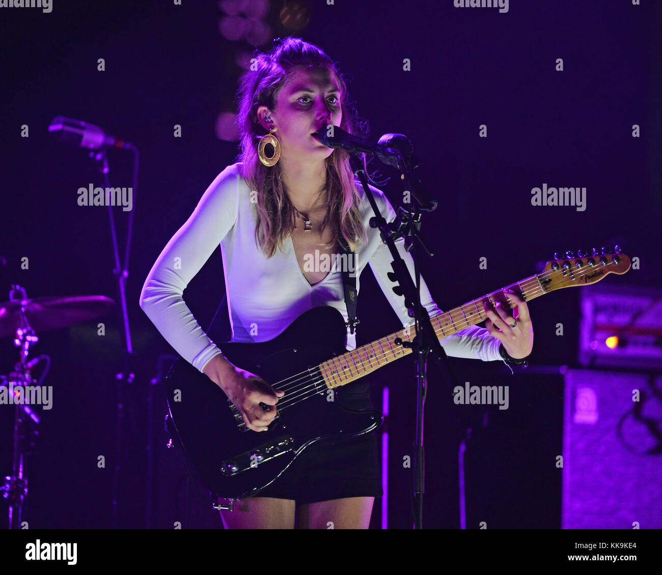 MIAMI, FL - MAY 11: Ellie Rowsell of Wolf Alice performs at Bayfront ...