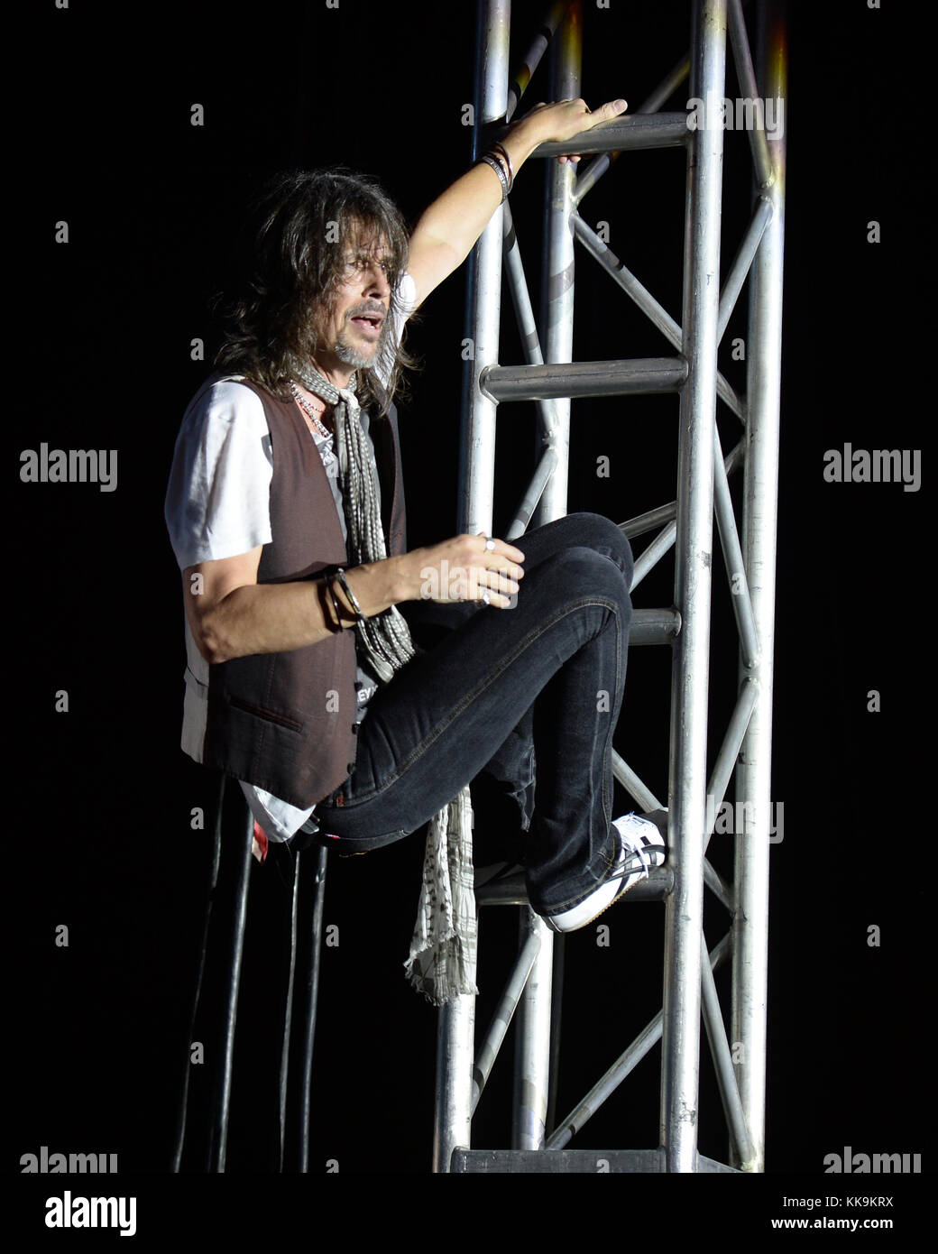 MIAMI, FL - MARCH 12: Kelly Hansen of Foreigner performs at The Magic ...