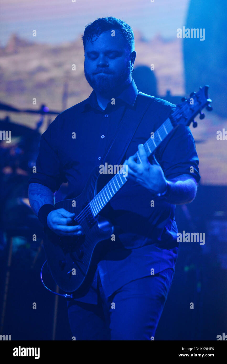 Dustie hi-res stock photography and images - Alamy