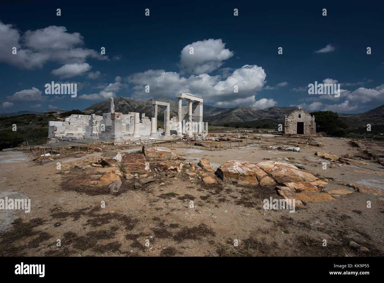 Ancient temple ruins sea hi-res stock photography and images - Alamy
