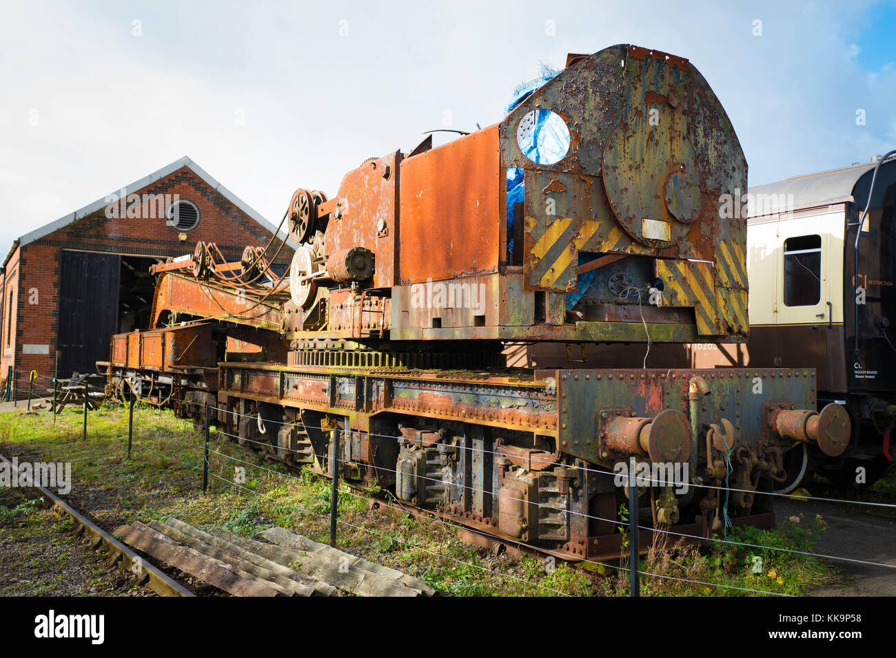 Breakdown crane hi-res stock photography and images - Alamy