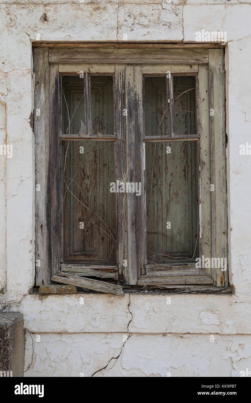 old window of abandoned house Stock Photo - Alamy