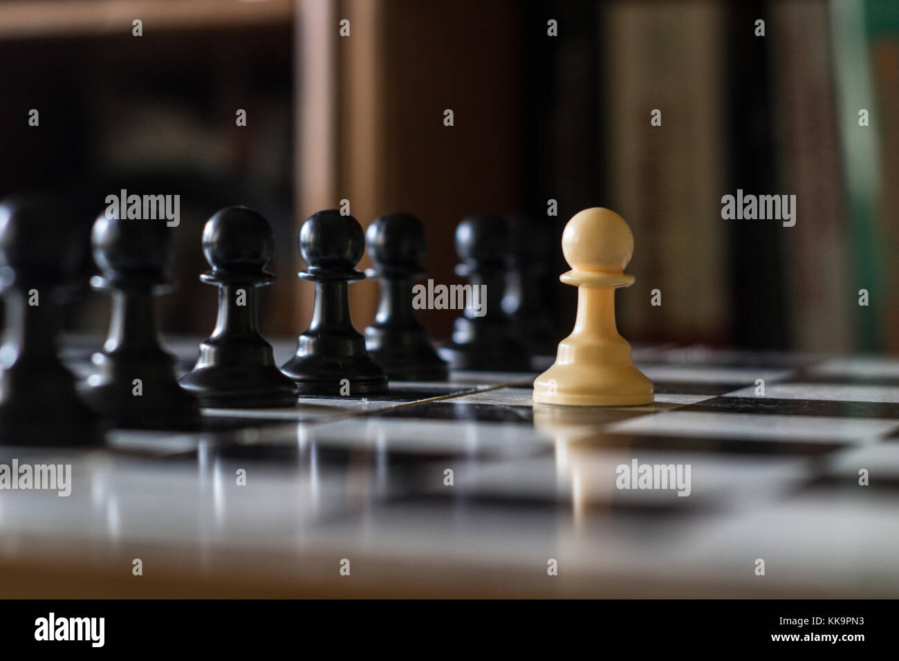 Chess knight moves hi-res stock photography and images - Alamy