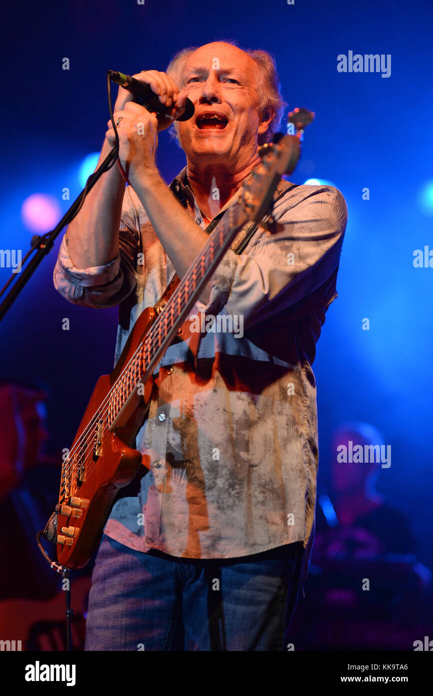 FORT LAUDERDALE, FL - JANUARY 08: Wayne Nelson of The Little River Band ...