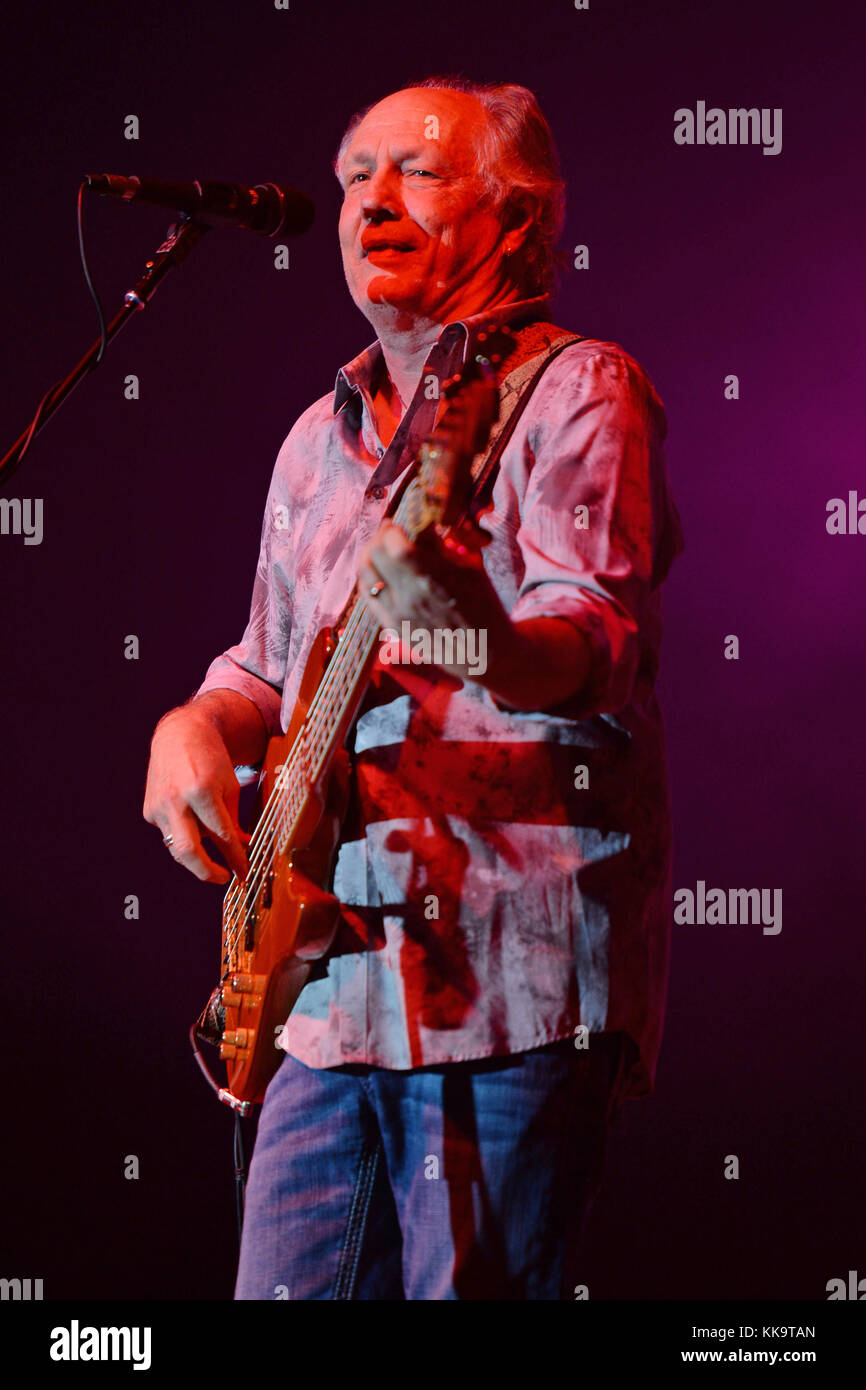 FORT LAUDERDALE, FL - JANUARY 08: Wayne Nelson of The Little River Band ...