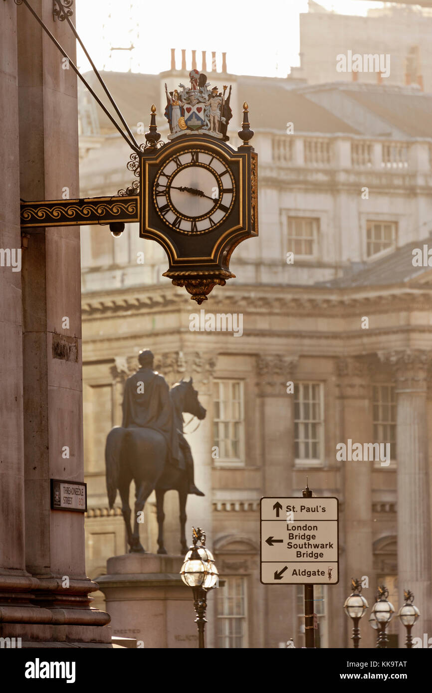 Clock and Statue at the Royal Exchange in Thread needle street, London ...