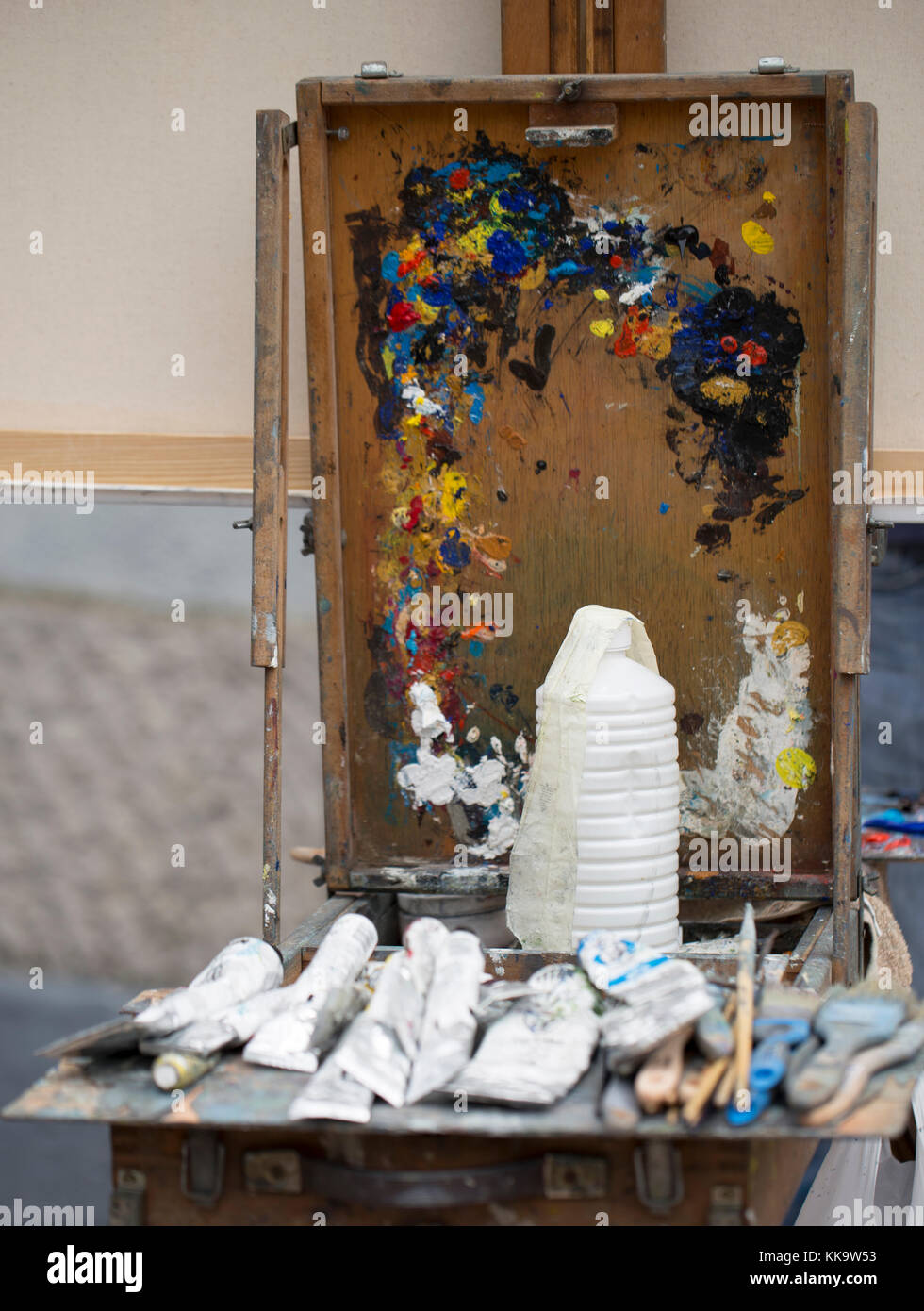 City color palette hi-res stock photography and images - Alamy