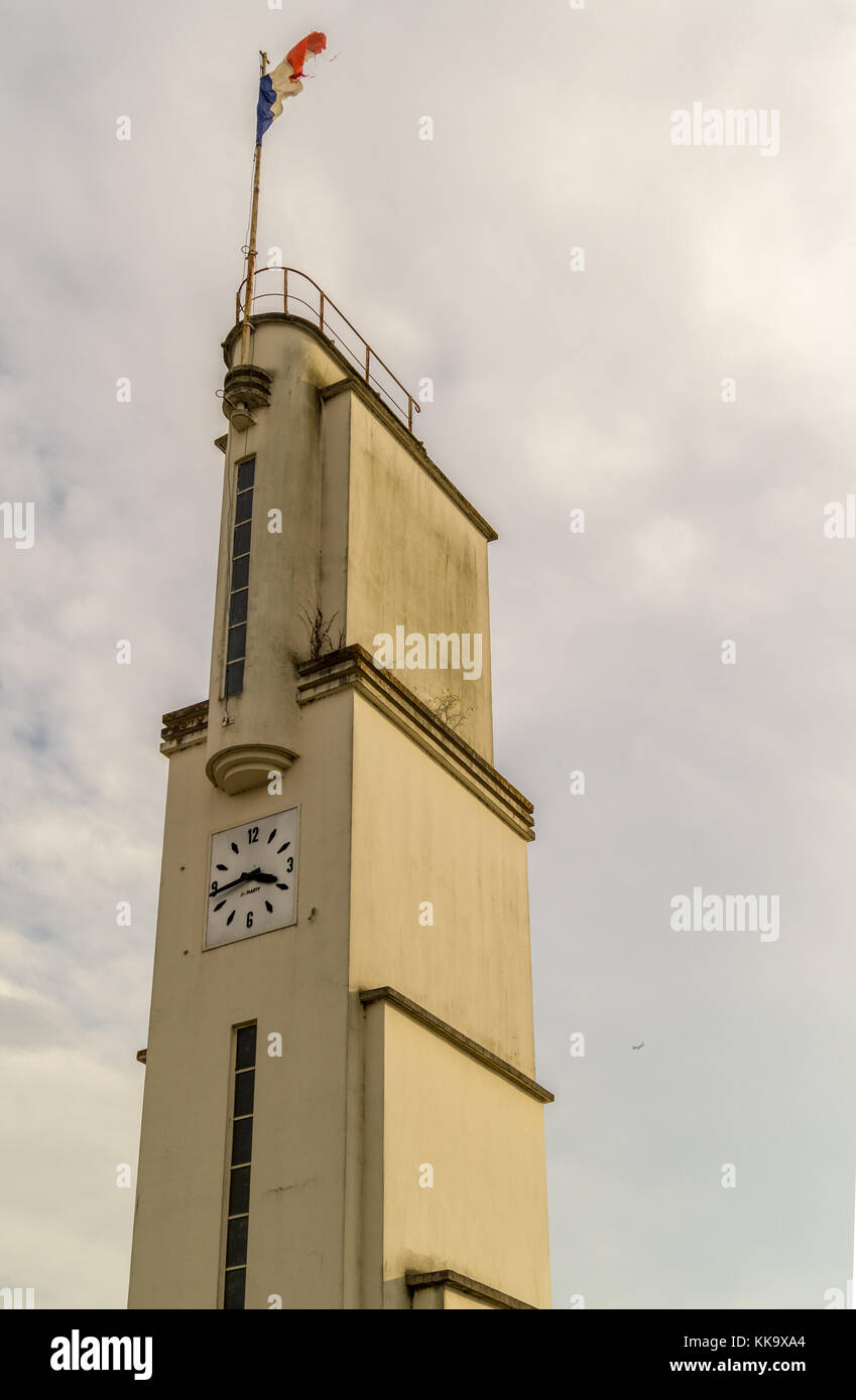 Art Deco streamline moderne Alfred Nakache swimming pool by Robert ...