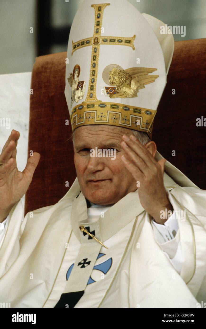 Pope john paul 1982 hi-res stock photography and images - Alamy