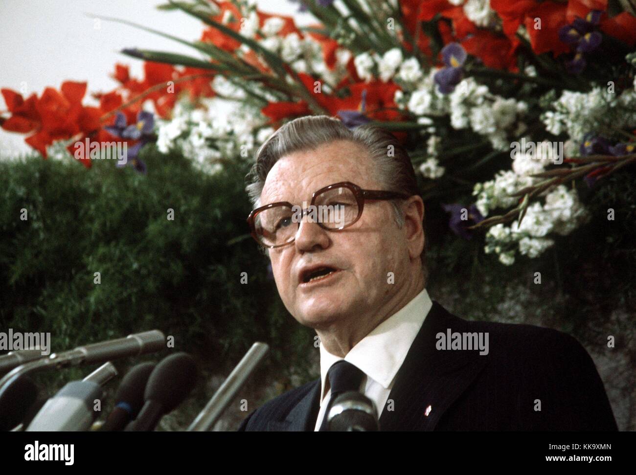 The Republican governor of New York, Nelson A. Rockefeller, delivers a ...