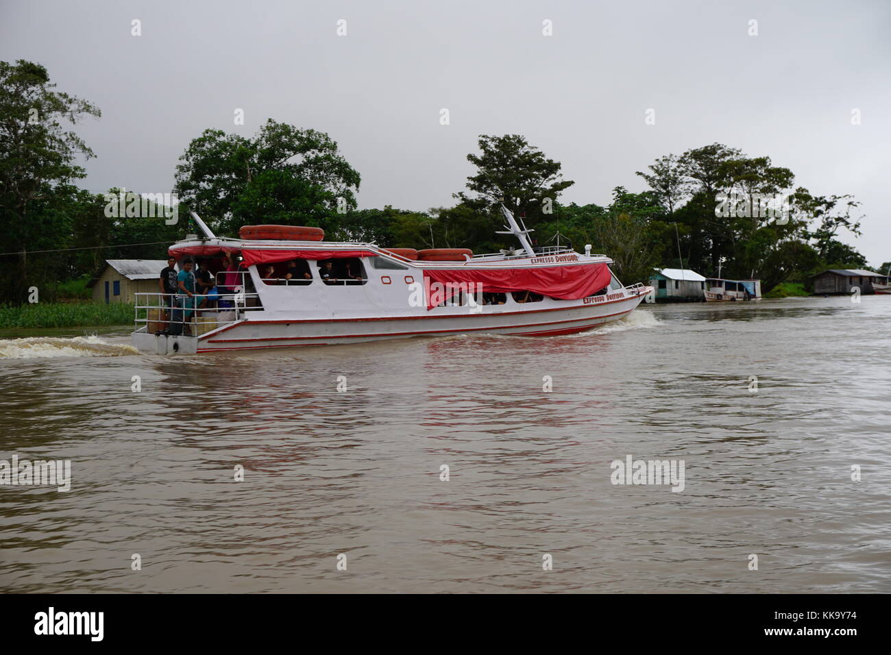 Boat on the Amazon river, Living on the Amazon river, Amazon rainforest ...
