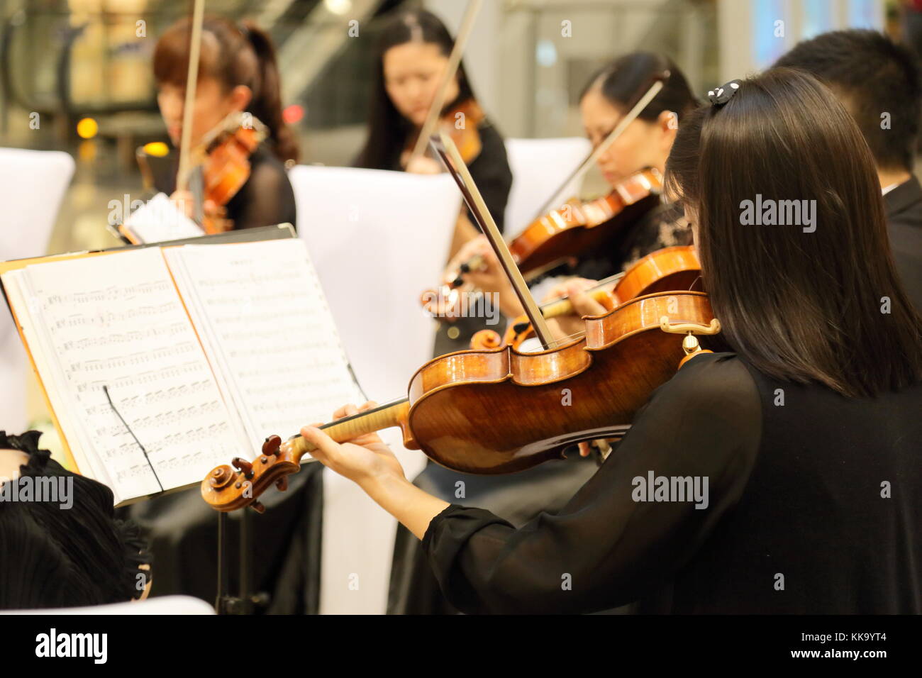 Chinese orchestra instruments hi-res stock photography and images - Alamy