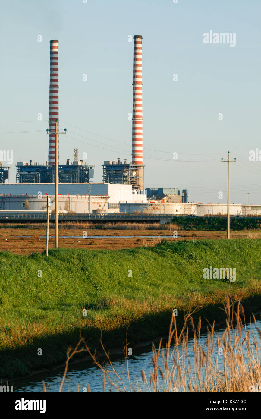Thermoelectric power plant in Tuscany, Italy Stock Photo - Alamy