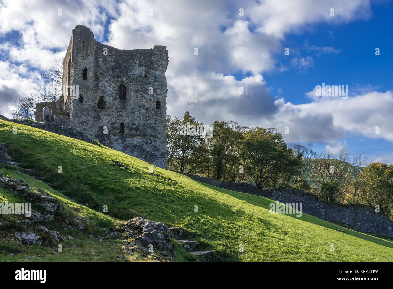 The Peveril Castle in Castleton, peak UK Stock Photo - Alamy