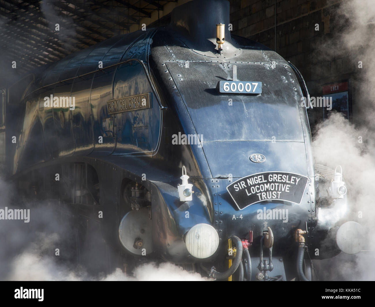 Sir nigel gresley train hi-res stock photography and images - Alamy