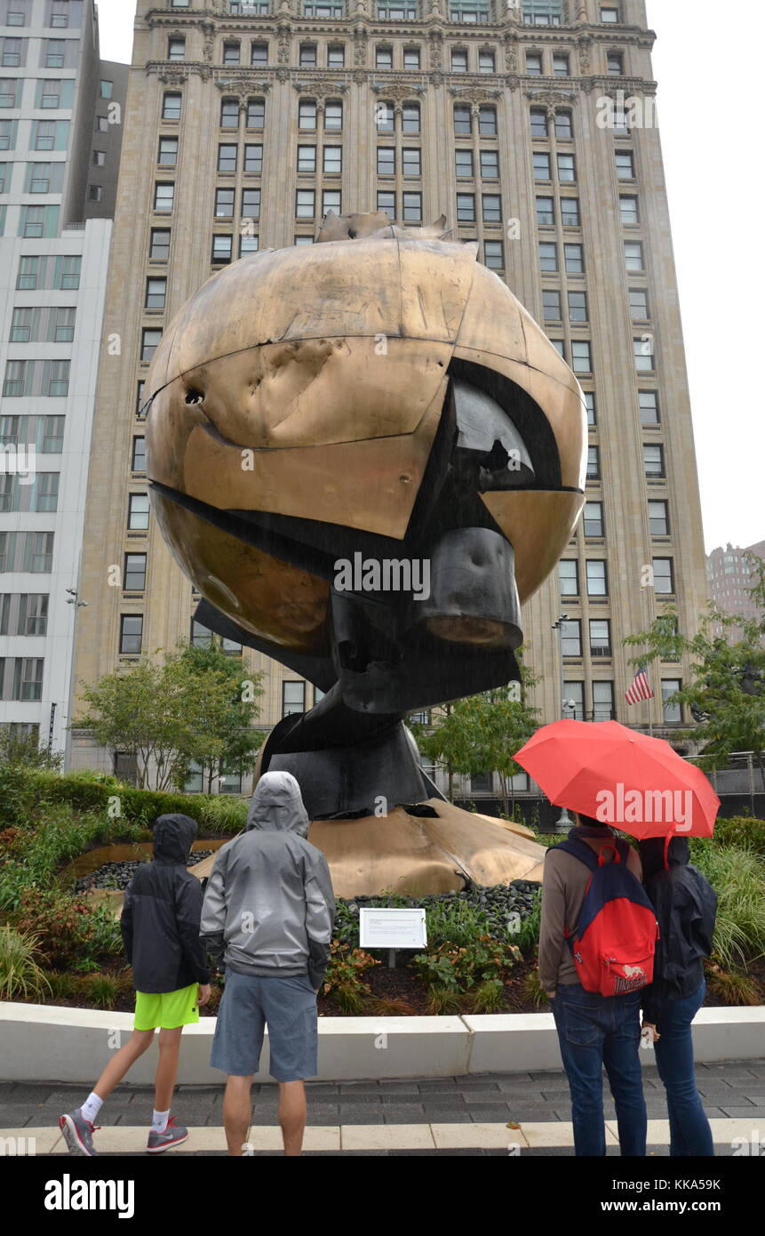 "The Sphere", The Fritz Koenig sculpture that formed the centerpiece of ...