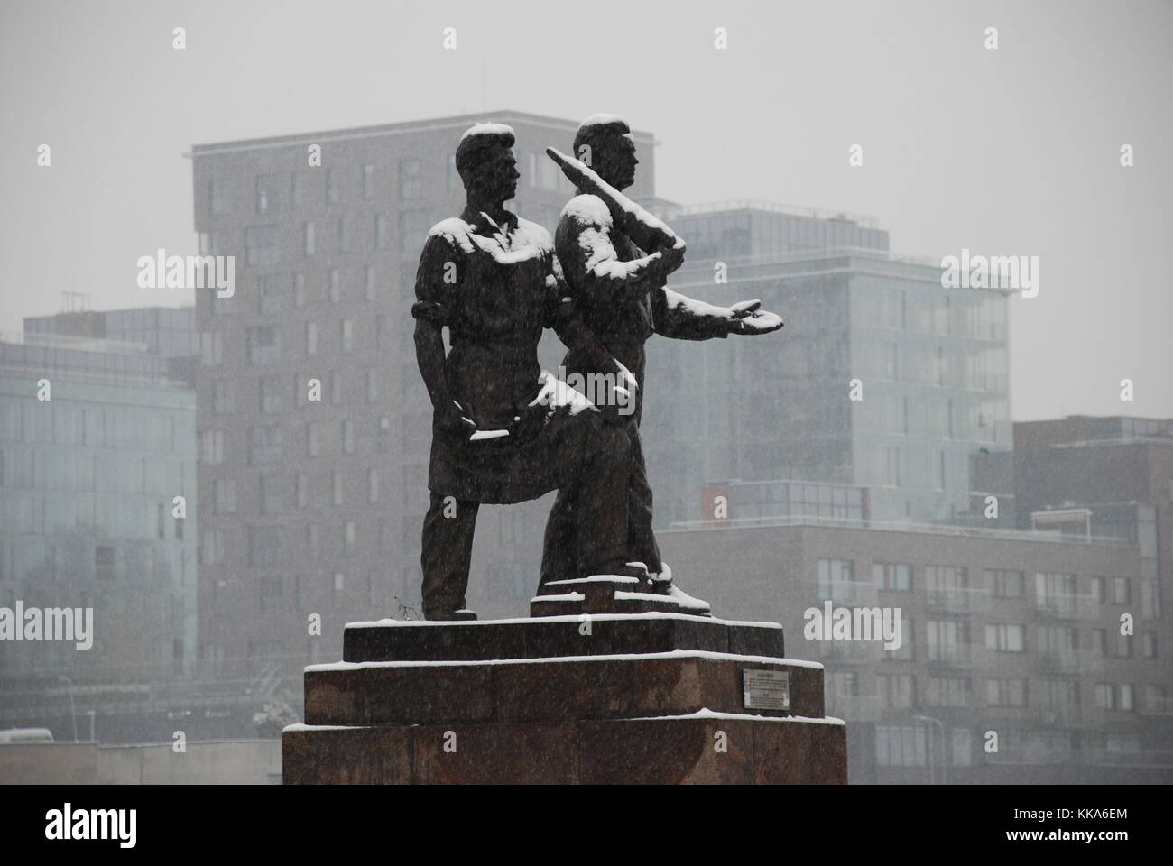 Soviet era statue Stock Photo - Alamy